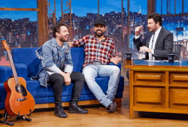 The Noite Com Danilo Gentili Abre Vantagem Sobre Conversa Com Bial